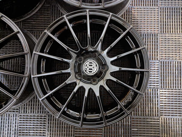 Ensemble de 4 mags RSSW Spirit 17 pouces 5X114.3 - Solupneus