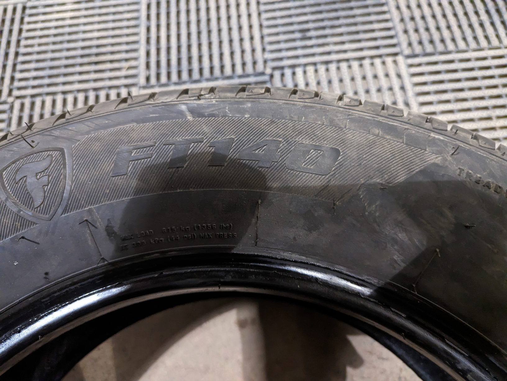 Ensemble de 4 pneus Firestone FT140 195/65R15 - Solupneus