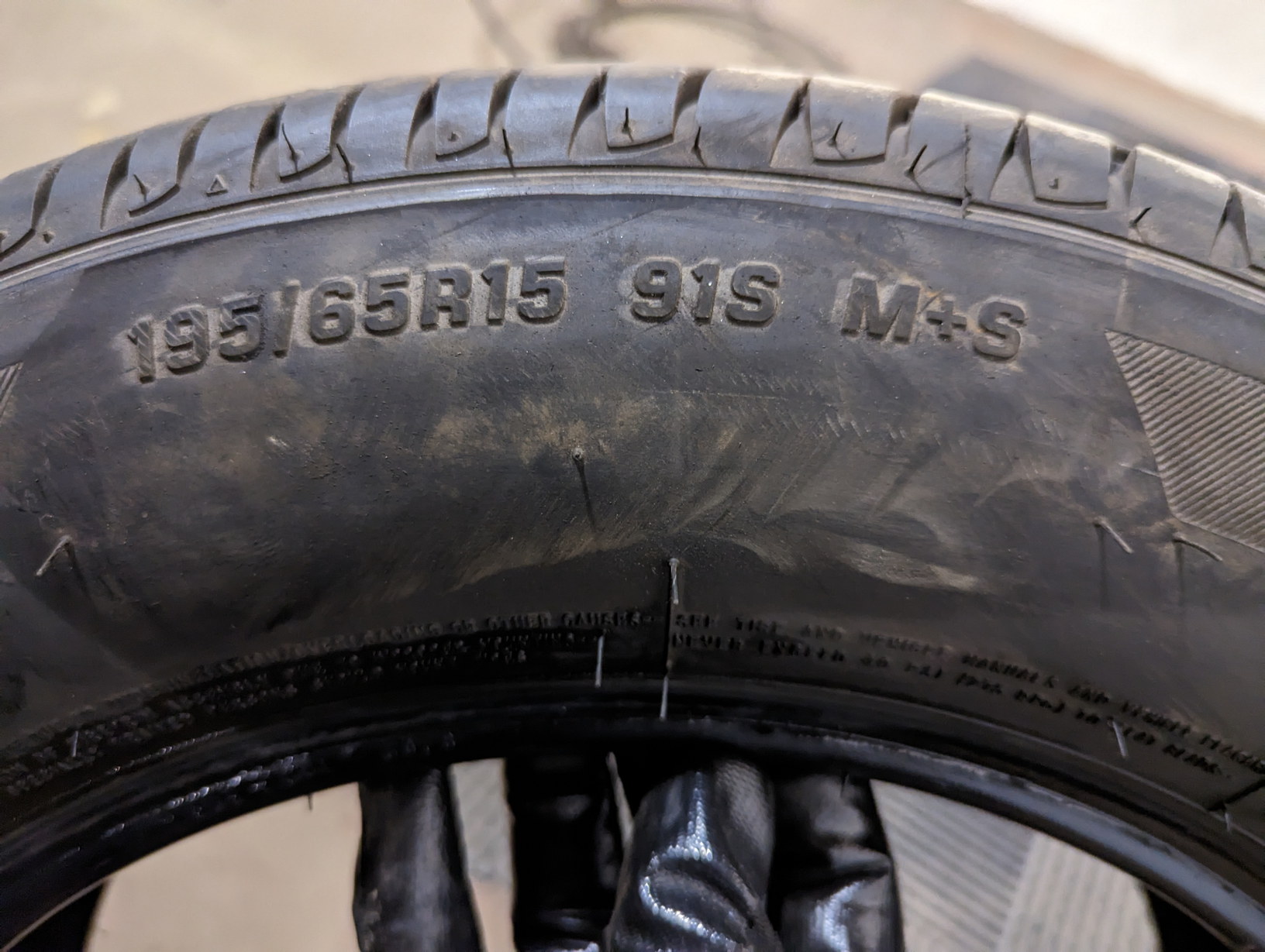 Ensemble de 4 pneus Firestone FT140 195/65R15 - Solupneus