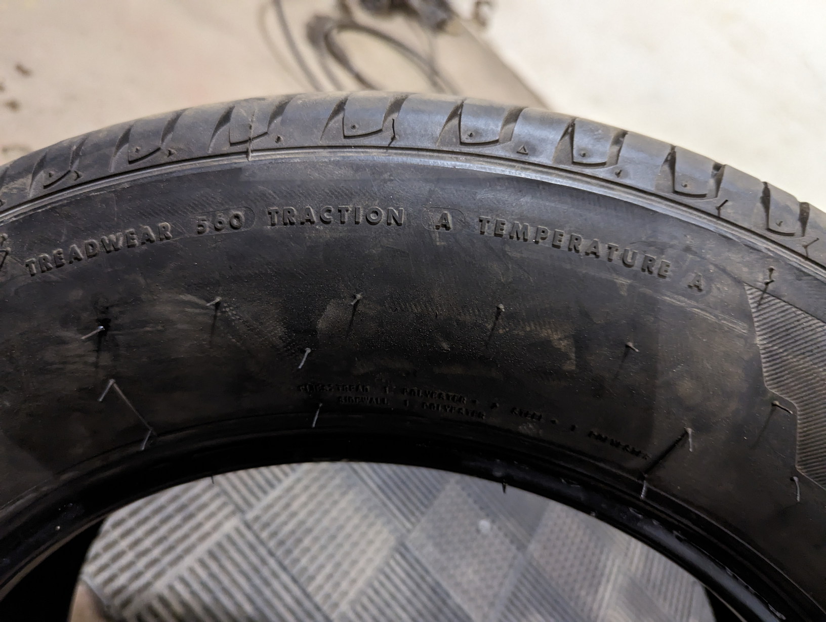 Ensemble de 4 pneus Firestone FT140 195/65R15 - Solupneus