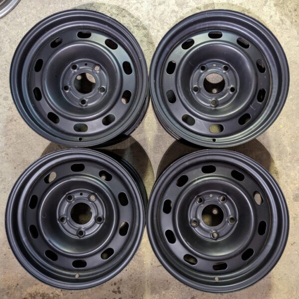 Ensemble de 4 jantes d'acier 17 pouces 5X139.7 - Solupneus
